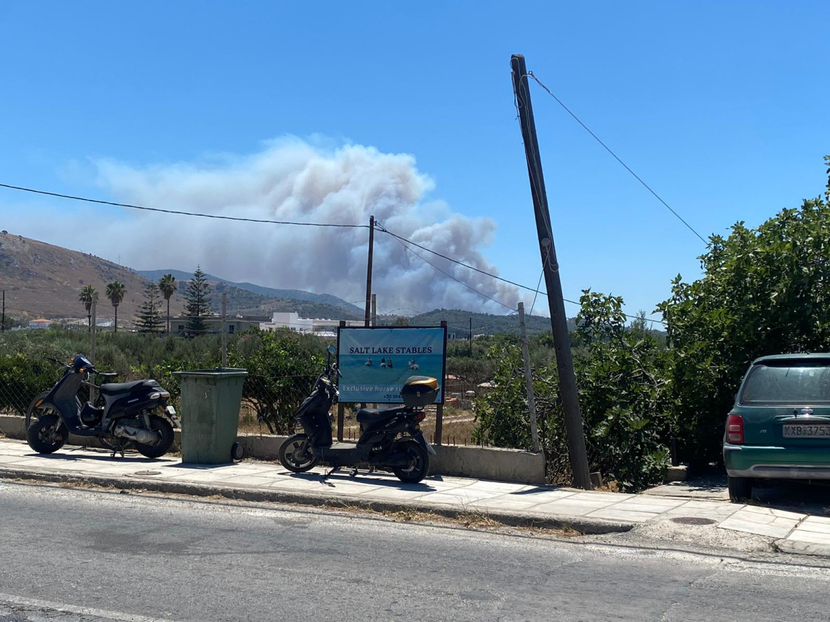 Grote bosbrand op het Griekse eiland Kos. Brand geblust - Bosbranden in ...